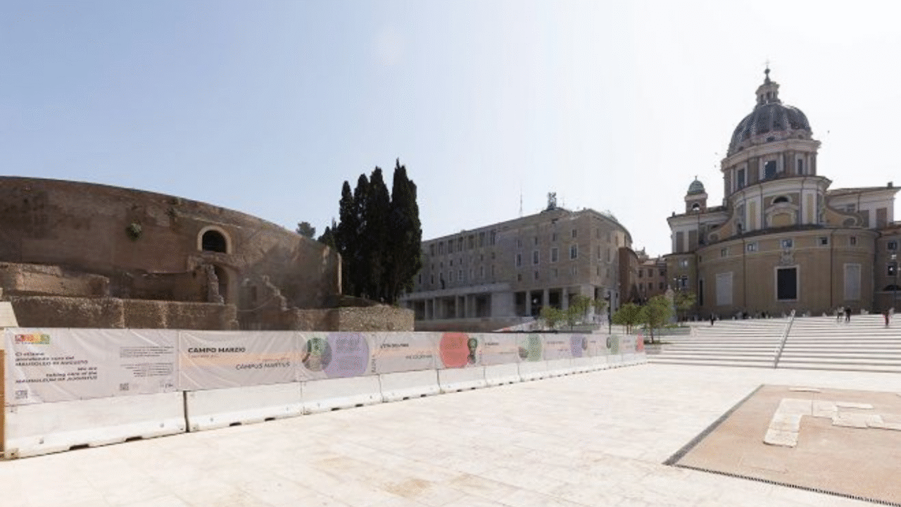 Roma celebra após duas décadas de espera a nova Piazza Augusto ...